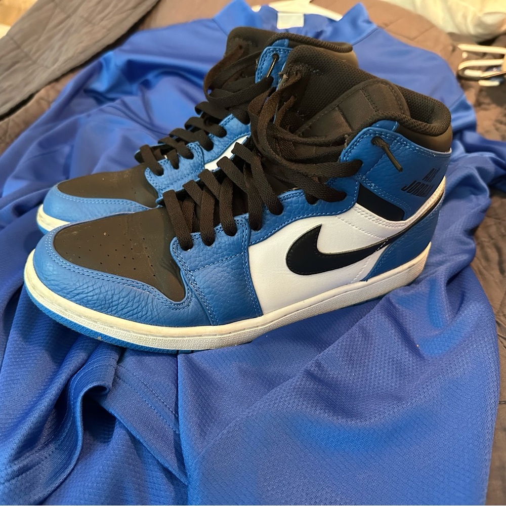 Authentic Men’s Nike Air Jordan Rare “Soar Blue” & Ni… - Gem